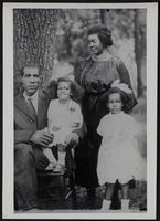 Todd family photographs | KU Libraries Digital Collections